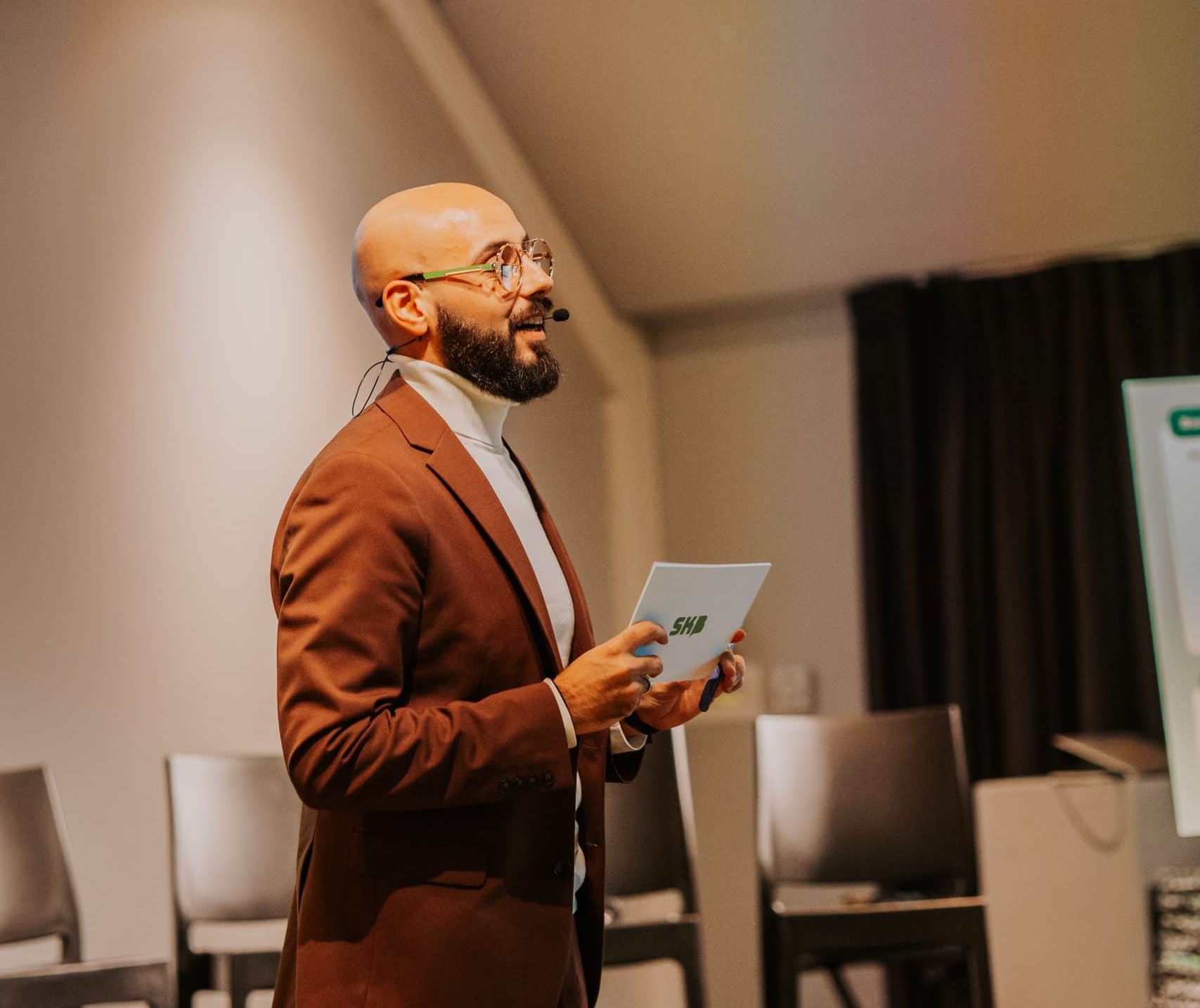 Karim Amghar: Maak van jouw probleem niet míjn probleem, alsjeblieft! - SKB